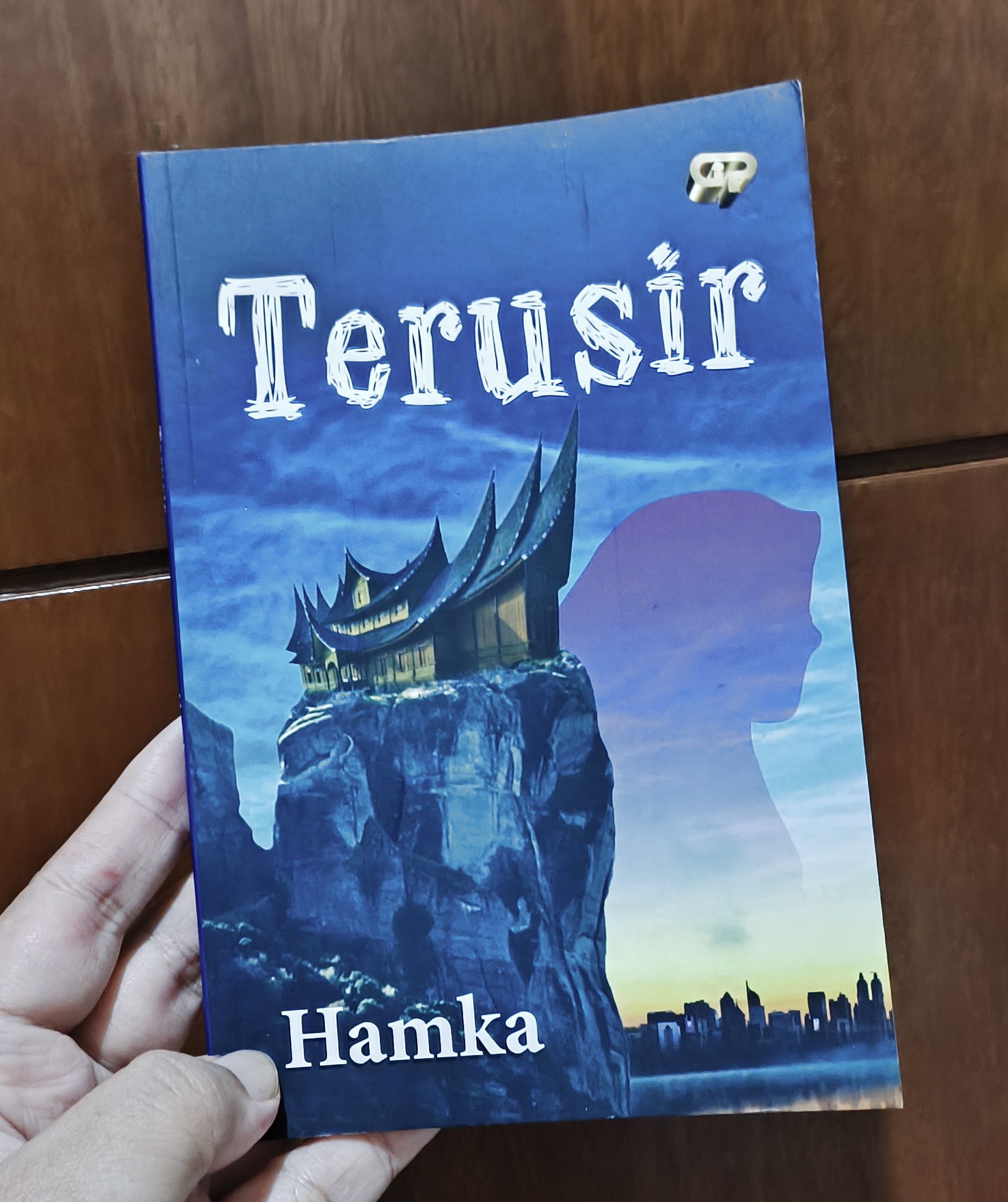 [Resensi Buku] Terusir | Cerita-Cerita Leila